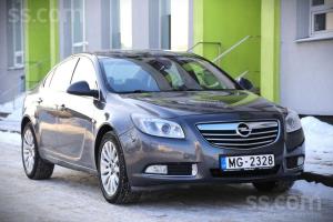 Pelēks Opel Insignia 2009 Rīga, ar dzinēja tilpumu 2.00 L un nobraukumu 330 tūkst. km par 2995 €, foto 4 vietnē AUTOMOTO.COM.LV