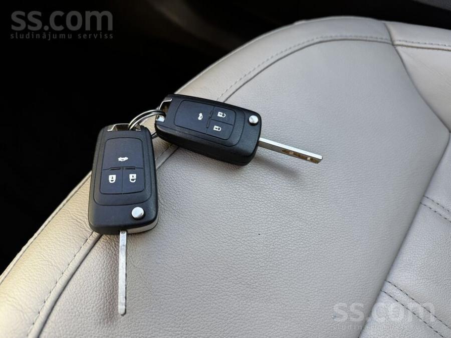 Pelēks Opel Insignia 2009 Daugavpils, ar dzinēja tilpumu 2.00 L un nobraukumu 0 tūkst. km par 4590 €, foto 32 vietnē AUTOMOTO.COM.LV