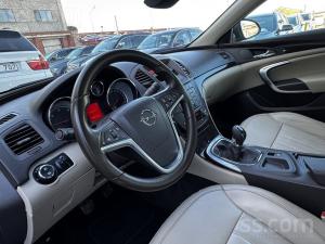 Grey Opel Insignia 2009 in Daugavpils, with an engine capacity of 2.00 L and mileage of 0 thousand km for 4590 €, photo 19 on AUTOMOTO.COM.LV