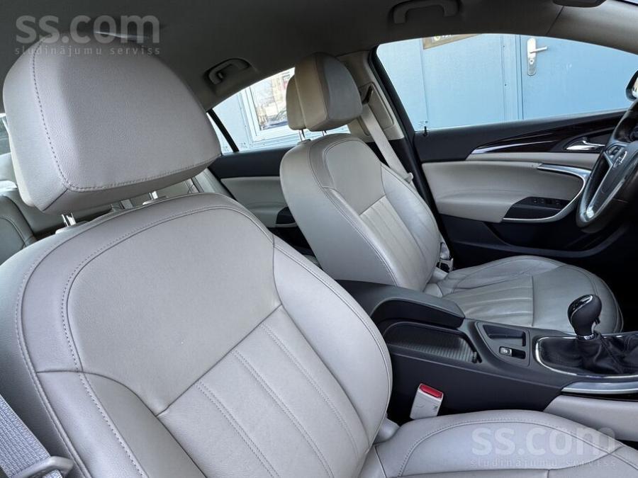 Grey Opel Insignia 2009 in Daugavpils, with an engine capacity of 2.00 L and mileage of 0 thousand km for 4590 €, photo 21 on AUTOMOTO.COM.LV
