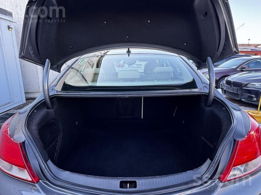 Grey Opel Insignia 2009 in Daugavpils, with an engine capacity of 2.00 L and mileage of 0 thousand km for 4590 €, photo 33 on AUTOMOTO.COM.LV