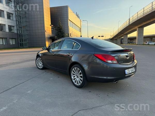 Pelēks Opel Insignia 2009 Rīga, ar dzinēja tilpumu 2.00 L un nobraukumu 253 tūkst. km par 2500 €, foto 10 vietnē AUTOMOTO.COM.LV