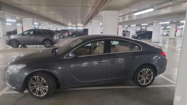 Pelēks Opel Insignia 2009 Šauļi, ar dzinēja tilpumu 1.96 L un nobraukumu 203 tūkst. km par 2900 €, foto 1 vietnē AUTOMOTO.COM.LV