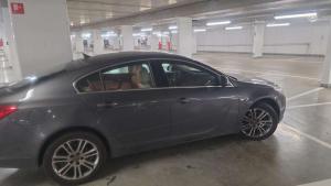 Grey Opel Insignia 2009 in Siauliai, with an engine capacity of 1.96 L and mileage of 203 thousand km for 2900 €, photo 4 on AUTOMOTO.COM.LV
