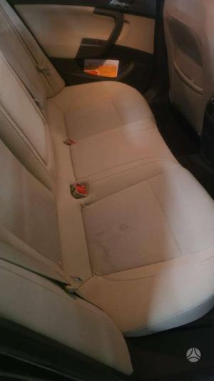 Grey Opel Insignia 2009 in Siauliai, with an engine capacity of 1.96 L and mileage of 203 thousand km for 2900 €, photo 6 on AUTOMOTO.COM.LV