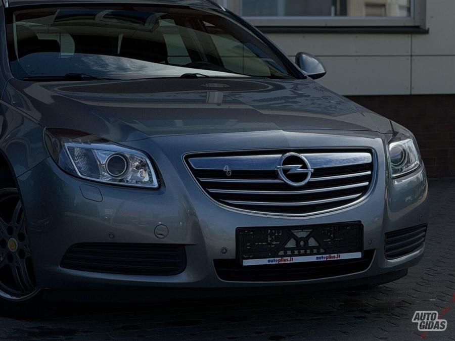Grey Opel Insignia 2009 in Kretinga, with an engine capacity of 2.00 L and mileage of 277 thousand km for 3999 €, photo 5 on AUTOMOTO.COM.LV
