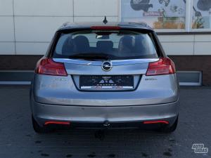 Grey Opel Insignia 2009 in Kretinga, with an engine capacity of 2.00 L and mileage of 277 thousand km for 3999 €, photo 8 on AUTOMOTO.COM.LV