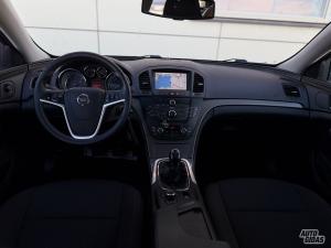 Grey Opel Insignia 2009 in Kretinga, with an engine capacity of 2.00 L and mileage of 277 thousand km for 3999 €, photo 9 on AUTOMOTO.COM.LV