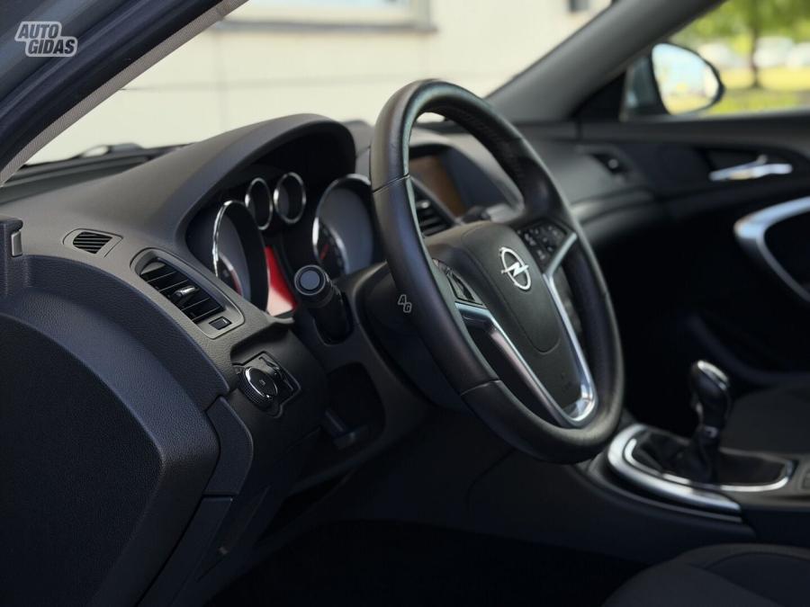 Grey Opel Insignia 2009 in Kretinga, with an engine capacity of 2.00 L and mileage of 277 thousand km for 3999 €, photo 14 on AUTOMOTO.COM.LV