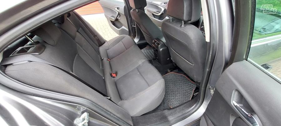 Grey Opel Insignia 2009 in Prienai, with an engine capacity of 2.00 L and mileage of 290 thousand km for 2500 €, photo 15 on AUTOMOTO.COM.LV