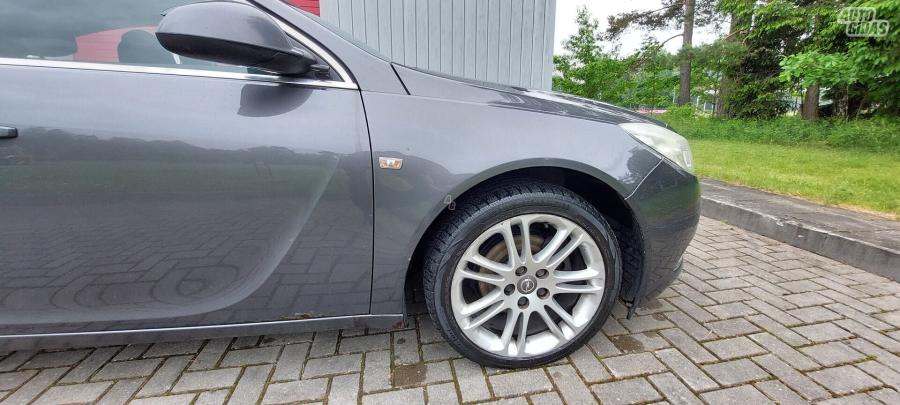 Grey Opel Insignia 2009 in Prienai, with an engine capacity of 2.00 L and mileage of 290 thousand km for 2500 €, photo 25 on AUTOMOTO.COM.LV