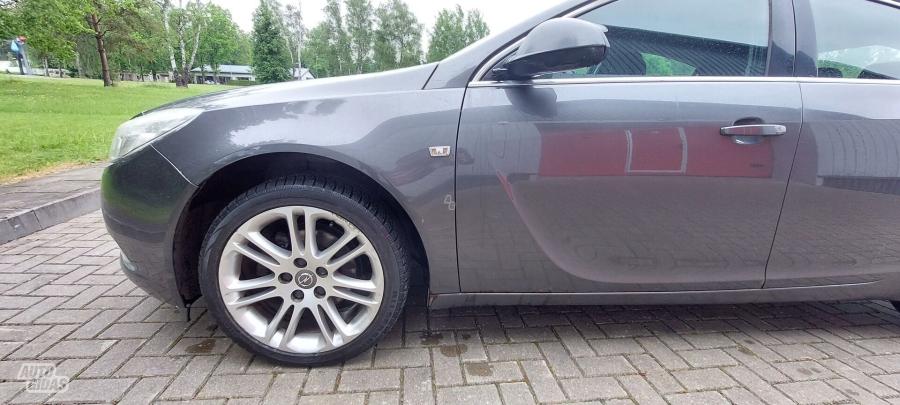 Grey Opel Insignia 2009 in Prienai, with an engine capacity of 2.00 L and mileage of 290 thousand km for 2500 €, photo 26 on AUTOMOTO.COM.LV