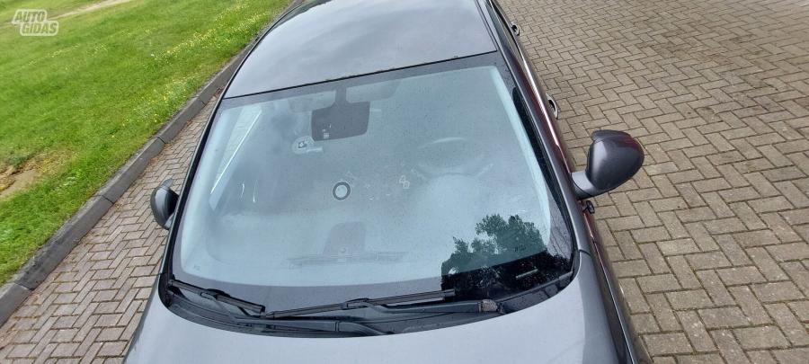 Grey Opel Insignia 2009 in Prienai, with an engine capacity of 2.00 L and mileage of 290 thousand km for 2500 €, photo 28 on AUTOMOTO.COM.LV