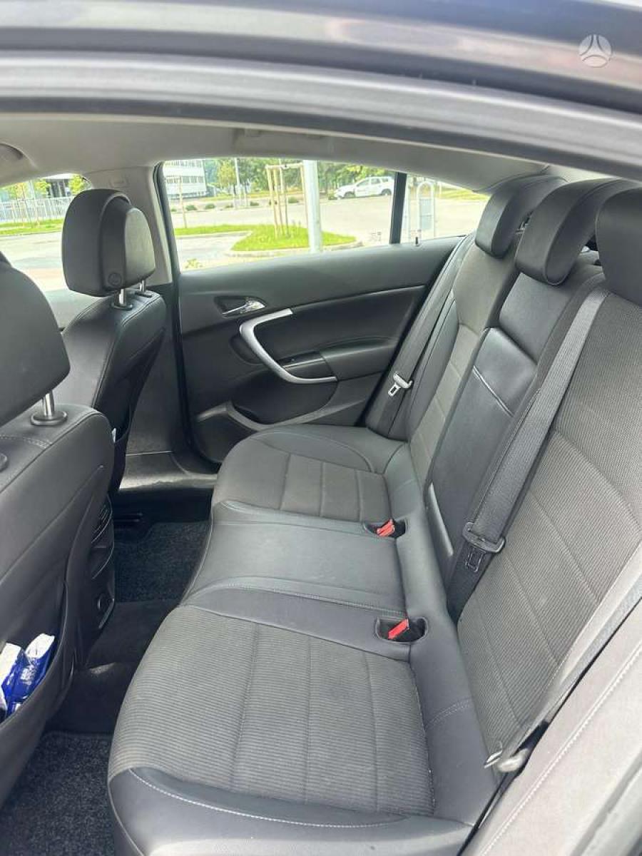 Pelēks Opel Insignia 2009 Kauņa, ar dzinēja tilpumu 1.96 L un nobraukumu 265 tūkst. km par 2100 €, foto 12 vietnē AUTOMOTO.COM.LV