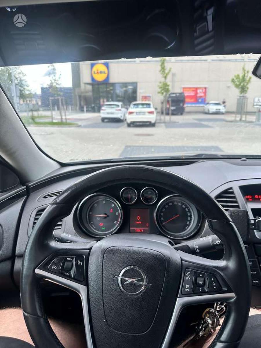 Pelēks Opel Insignia 2009 Kauņa, ar dzinēja tilpumu 1.96 L un nobraukumu 265 tūkst. km par 2100 €, foto 14 vietnē AUTOMOTO.COM.LV