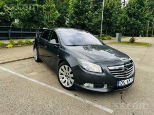 Grey Opel Insignia 2009 in Ogre, with an engine capacity of 2.00 L and mileage of 282 thousand km for 3700 €, photo  on AUTOMOTO.COM.LV