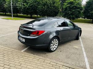 Grey Opel Insignia 2009 in Ogre, with an engine capacity of 2.00 L and mileage of 282 thousand km for 3700 €, photo 4 on AUTOMOTO.COM.LV