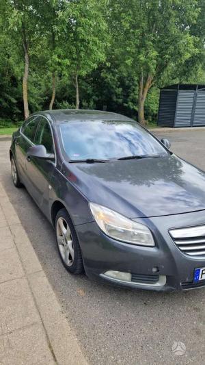 Pelēks Opel Insignia 2009 Panevēža, ar dzinēja tilpumu 1.96 L un nobraukumu 340 tūkst. km par 1450 €, foto 3 vietnē AUTOMOTO.COM.LV