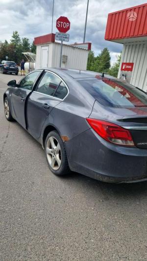 Pelēks Opel Insignia 2009 Panevēža, ar dzinēja tilpumu 1.96 L un nobraukumu 340 tūkst. km par 1450 €, foto 5 vietnē AUTOMOTO.COM.LV
