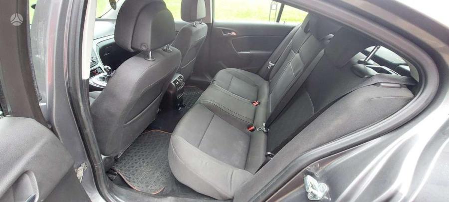 Pelēks Opel Insignia 2009 Viļņa, ar dzinēja tilpumu 1.96 L un nobraukumu 290 tūkst. km par 2300 €, foto 14 vietnē AUTOMOTO.COM.LV