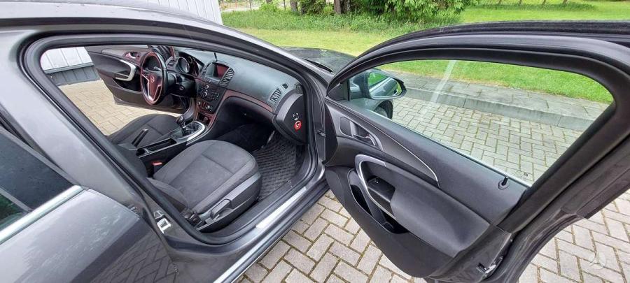 Pelēks Opel Insignia 2009 Viļņa, ar dzinēja tilpumu 1.96 L un nobraukumu 290 tūkst. km par 2300 €, foto 17 vietnē AUTOMOTO.COM.LV