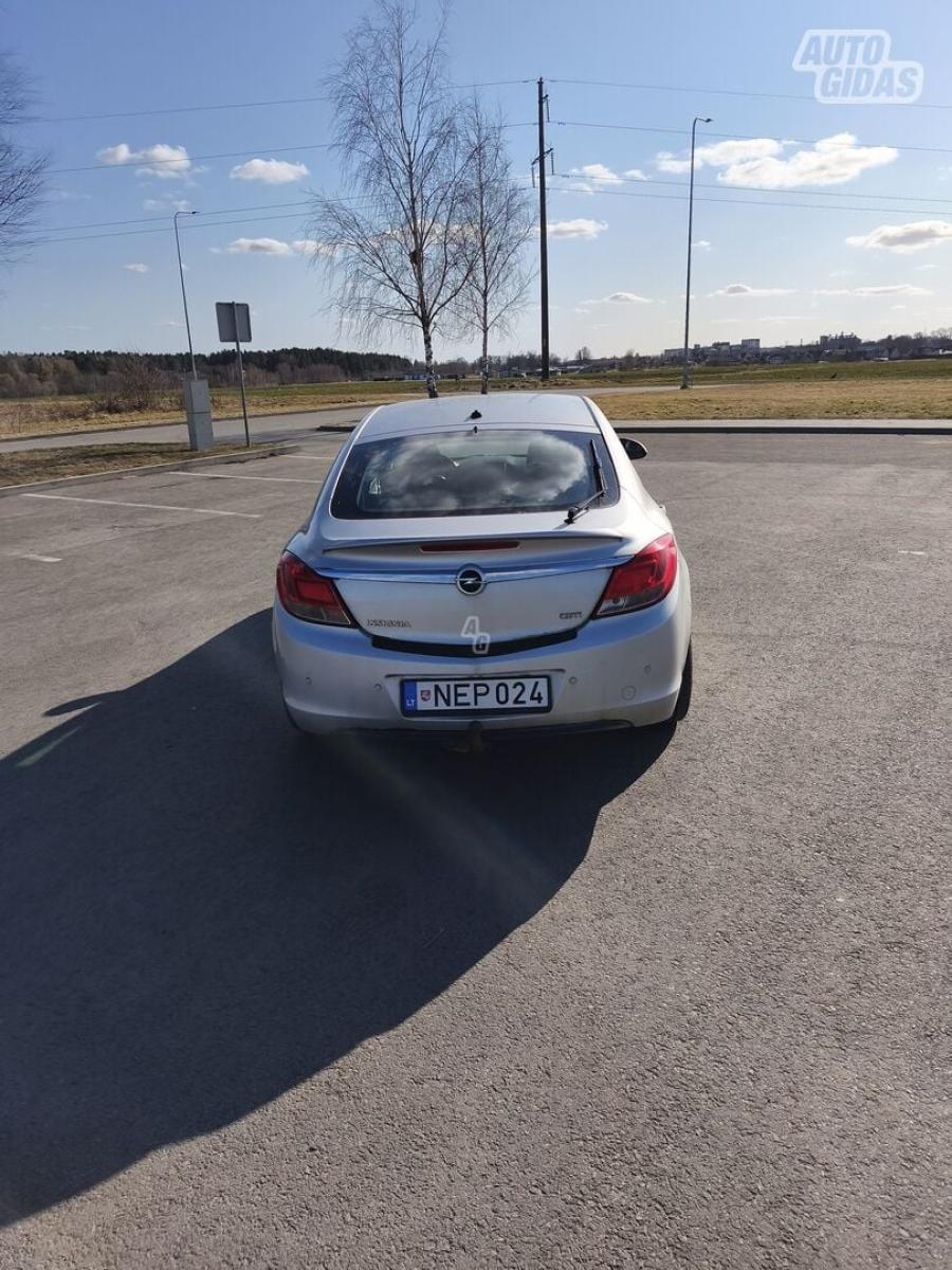 Grey Opel Insignia 2009 in Vilnius, with an engine capacity of 2.00 L and mileage of 281 thousand km for 2000 €, photo 17 on AUTOMOTO.COM.LV