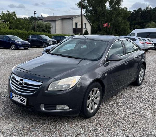 Pelēks Opel Insignia 2009 Jurbarkas, ar dzinēja tilpumu 1.80 L un nobraukumu 328 tūkst. km par 2300 €, foto 1 vietnē AUTOMOTO.COM.LV