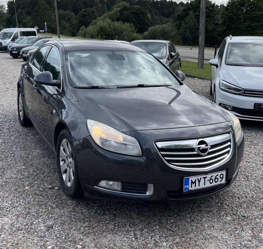 Pelēks Opel Insignia 2009 Jurbarkas, ar dzinēja tilpumu 1.80 L un nobraukumu 328 tūkst. km par 2300 €, foto 3 vietnē AUTOMOTO.COM.LV