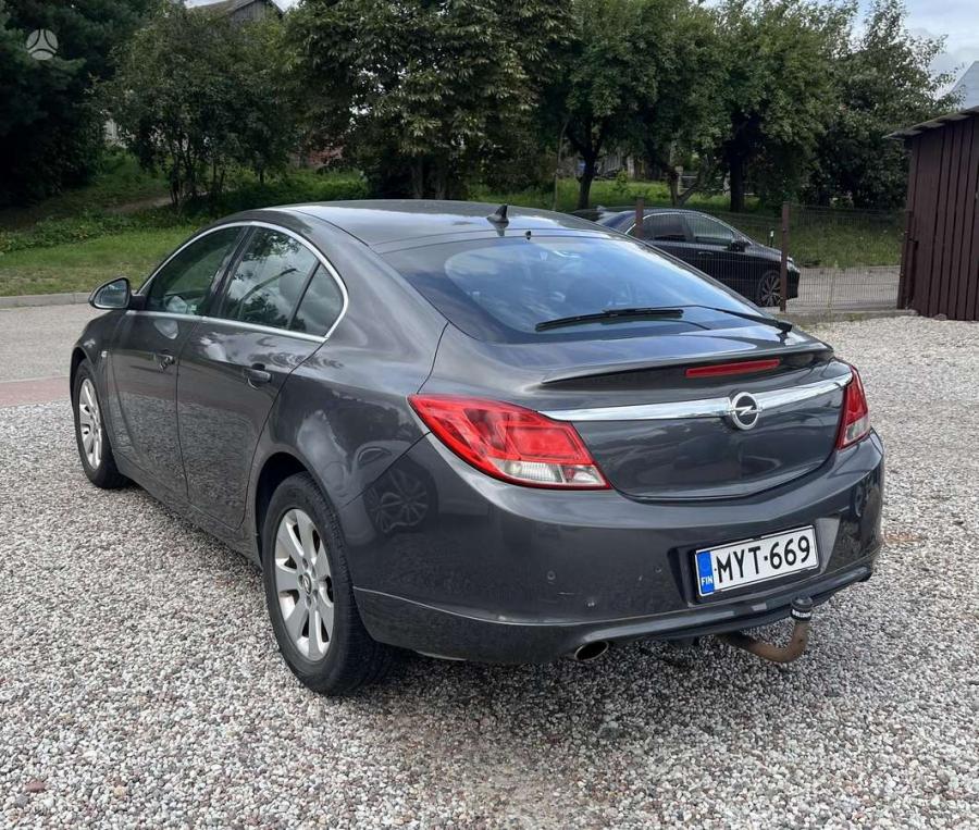 Pelēks Opel Insignia 2009 Jurbarkas, ar dzinēja tilpumu 1.80 L un nobraukumu 328 tūkst. km par 2300 €, foto 4 vietnē AUTOMOTO.COM.LV