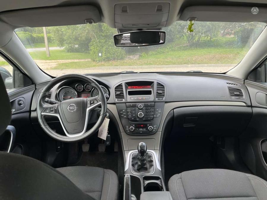 Pelēks Opel Insignia 2009 Jurbarkas, ar dzinēja tilpumu 1.80 L un nobraukumu 328 tūkst. km par 2300 €, foto 11 vietnē AUTOMOTO.COM.LV