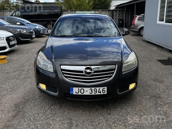 Grey Opel Insignia 2009 in Daugavpils, with an engine capacity of 2.00 L and mileage of 0 thousand km for 2200 €, photo 3 on AUTOMOTO.COM.LV