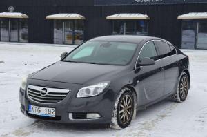 Grey Opel Insignia 2010 in Siauliai, with an engine capacity of 1.96 L and mileage of 290 thousand km for 3200 €, photo  on AUTOMOTO.COM.LV