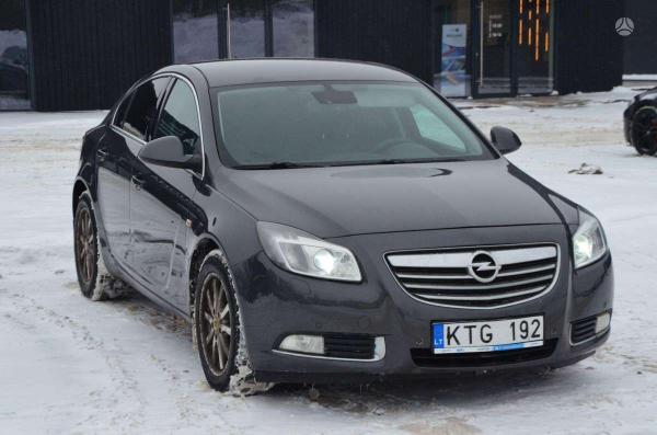 Pelēks Opel Insignia 2010 Šauļi, ar dzinēja tilpumu 1.96 L un nobraukumu 290 tūkst. km par 3200 €, foto 5 vietnē AUTOMOTO.COM.LV
