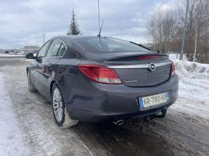 Grey Opel Insignia 2010 in Taurage, with an engine capacity of 1.96 L and mileage of 261 thousand km for 2700 €, photo 3 on AUTOMOTO.COM.LV
