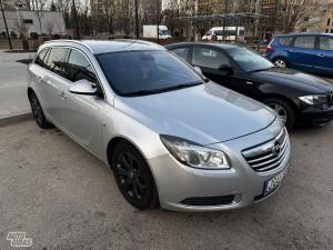 Pelēks Opel Insignia 2010 Viļņa, ar dzinēja tilpumu 2.00 L un nobraukumu 350 tūkst. km par 1550 €, foto  vietnē AUTOMOTO.COM.LV