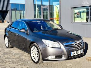 Grey Opel Insignia 2010 in Siauliai, with an engine capacity of 2.00 L and mileage of 260 thousand km for 3650 €, photo  on AUTOMOTO.COM.LV