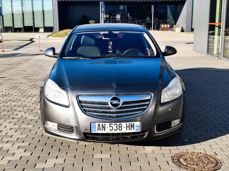 Pelēks Opel Insignia 2010 Šauļi, ar dzinēja tilpumu 2.00 L un nobraukumu 260 tūkst. km par 3650 €, foto 4 vietnē AUTOMOTO.COM.LV