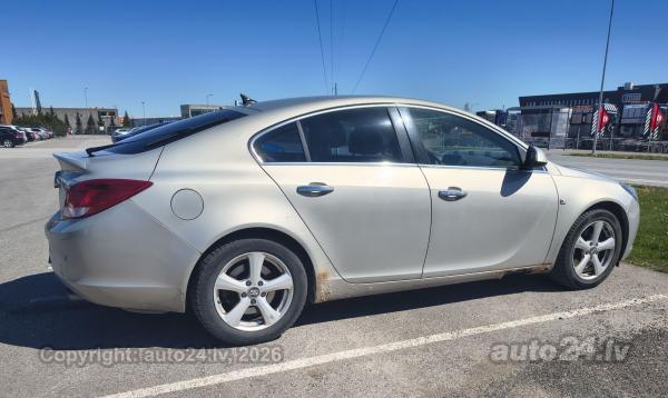 Pelēks Opel Insignia 2010 Tallina, ar dzinēja tilpumu 2.80 L un nobraukumu 277 tūkst. km par 1028 €, foto 1 vietnē AUTOMOTO.COM.LV