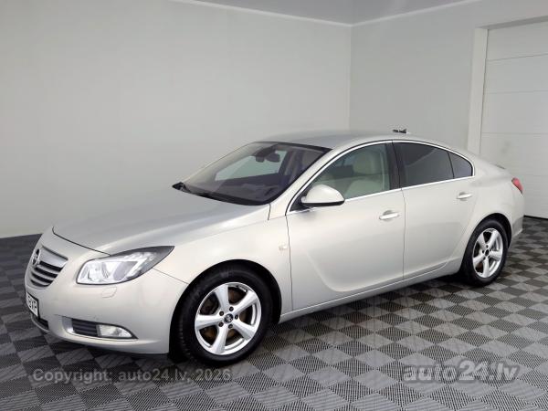 Pelēks Opel Insignia 2010 Tallina, ar dzinēja tilpumu 2.80 L un nobraukumu 277 tūkst. km par 1999 €, foto 2 vietnē AUTOMOTO.COM.LV