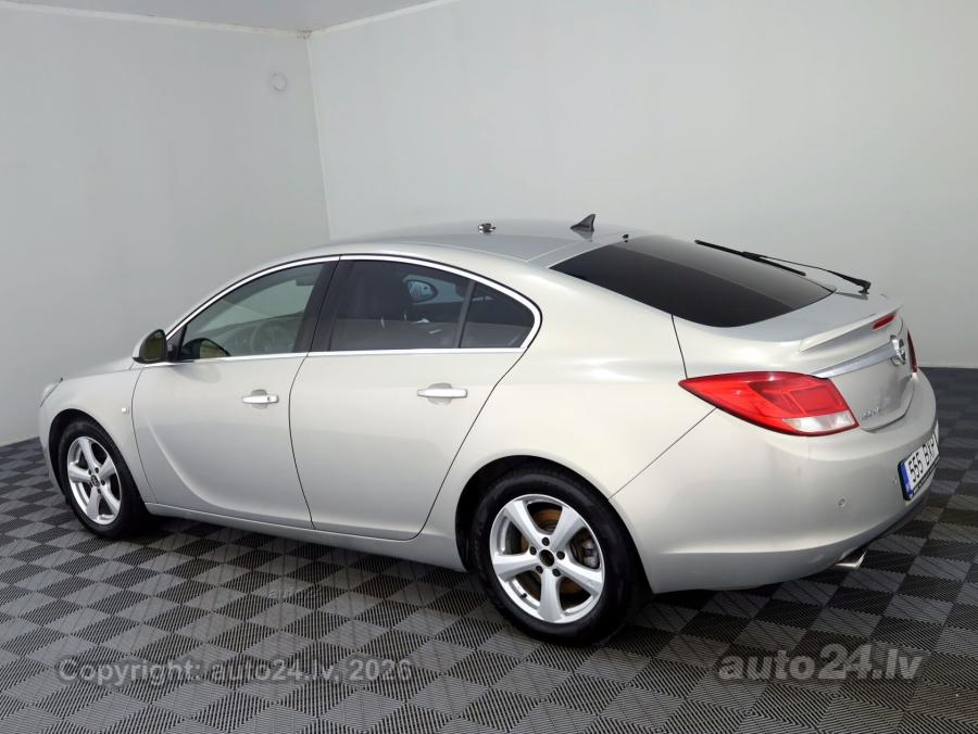 Pelēks Opel Insignia 2010 Tallina, ar dzinēja tilpumu 2.80 L un nobraukumu 277 tūkst. km par 1999 €, foto 5 vietnē AUTOMOTO.COM.LV