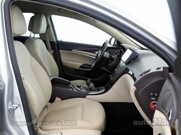 Pelēks Opel Insignia 2010 Tallina, ar dzinēja tilpumu 2.80 L un nobraukumu 277 tūkst. km par 1999 €, foto 6 vietnē AUTOMOTO.COM.LV