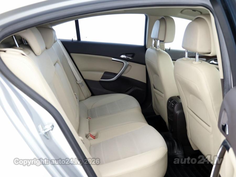 Pelēks Opel Insignia 2010 Tallina, ar dzinēja tilpumu 2.80 L un nobraukumu 277 tūkst. km par 1999 €, foto 8 vietnē AUTOMOTO.COM.LV