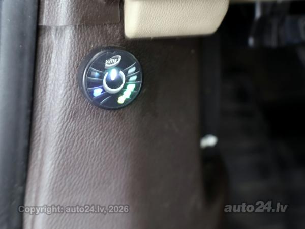 Pelēks Opel Insignia 2010 Tallina, ar dzinēja tilpumu 2.80 L un nobraukumu 277 tūkst. km par 1999 €, foto 8 vietnē AUTOMOTO.COM.LV