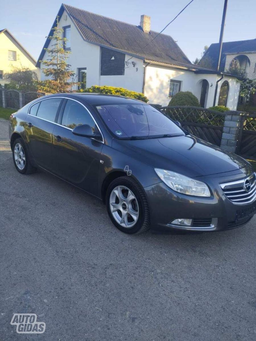 Pelēks Opel Insignia 2010 Marijampole, ar dzinēja tilpumu 2.00 L un nobraukumu 255 tūkst. km par 2799 €, foto 1 vietnē AUTOMOTO.COM.LV