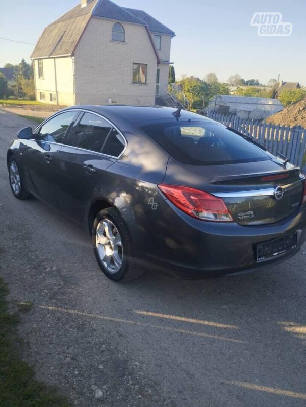 Grey Opel Insignia 2010 in Marijampole, with an engine capacity of 2.00 L and mileage of 255 thousand km for 2799 €, photo 6 on AUTOMOTO.COM.LV