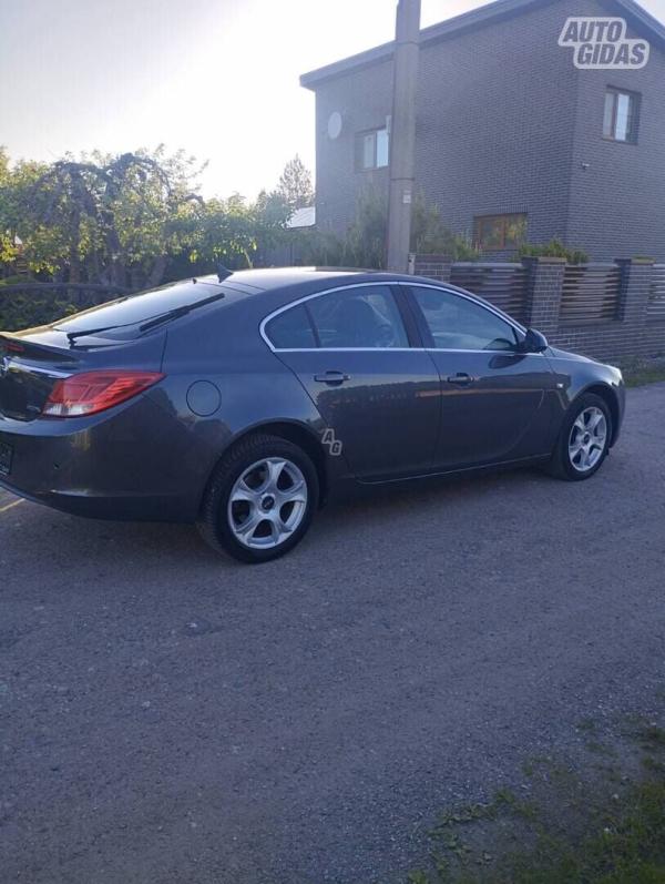 Grey Opel Insignia 2010 in Marijampole, with an engine capacity of 2.00 L and mileage of 255 thousand km for 2799 €, photo 8 on AUTOMOTO.COM.LV