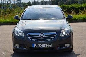 Grey Opel Insignia 2010 in Siauliai, with an engine capacity of 1.96 L and mileage of 290 thousand km for 3100 €, photo 7 on AUTOMOTO.COM.LV