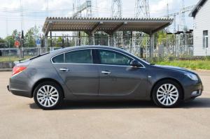 Grey Opel Insignia 2010 in Siauliai, with an engine capacity of 1.96 L and mileage of 290 thousand km for 3100 €, photo 11 on AUTOMOTO.COM.LV