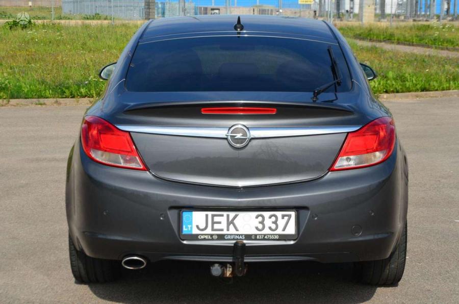 Grey Opel Insignia 2010 in Siauliai, with an engine capacity of 1.96 L and mileage of 290 thousand km for 3100 €, photo 15 on AUTOMOTO.COM.LV