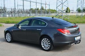 Grey Opel Insignia 2010 in Siauliai, with an engine capacity of 1.96 L and mileage of 290 thousand km for 3100 €, photo 17 on AUTOMOTO.COM.LV